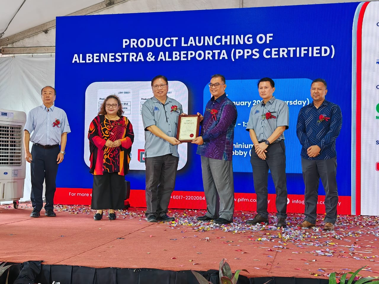 Receiving the 1st CIDB PPS Certificate (Sijil Penghargaan) on MS 832 ...